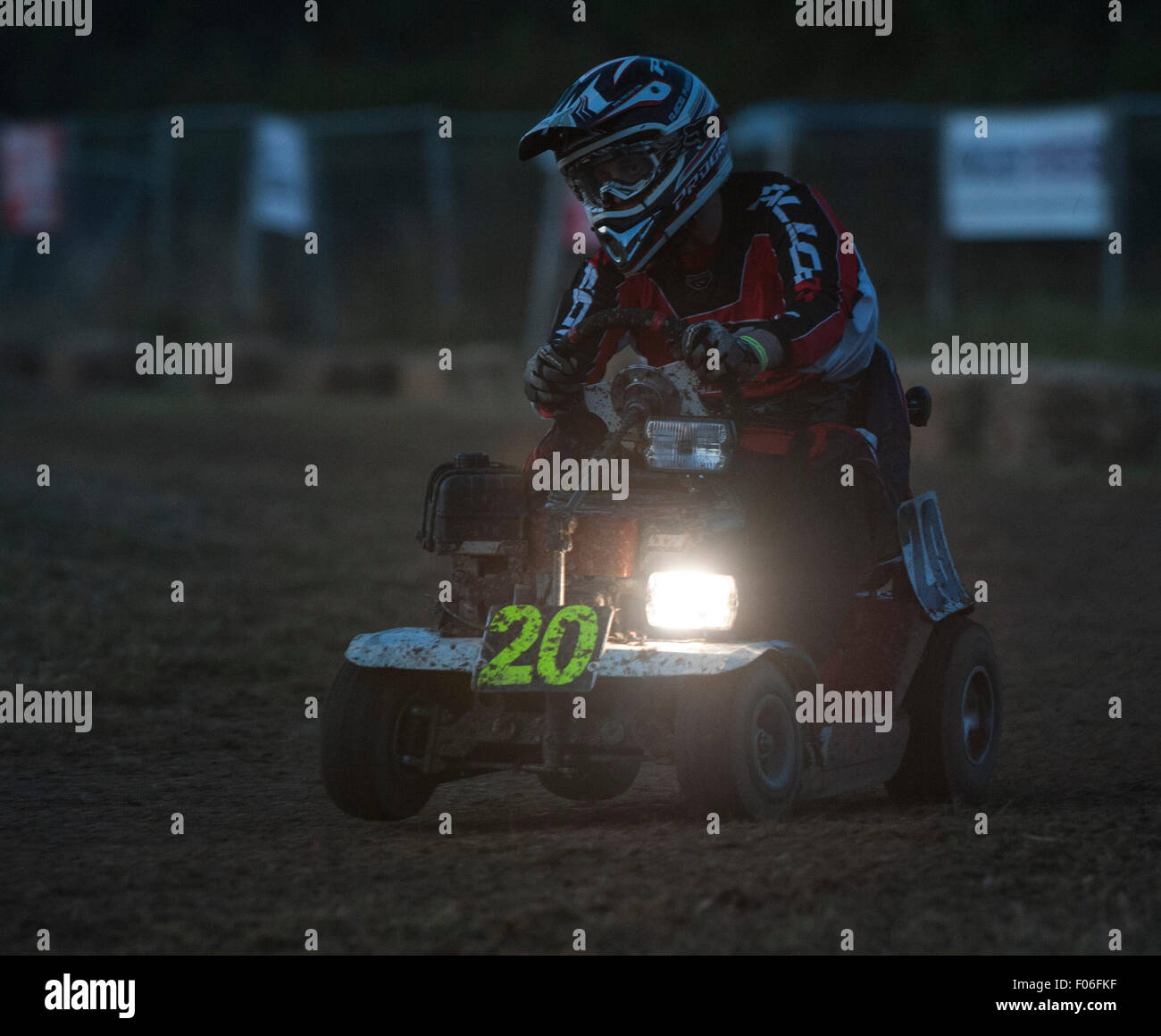 Billingshurst, UK. 8th August, 2015. Team Very Sideways Racing #20 ...