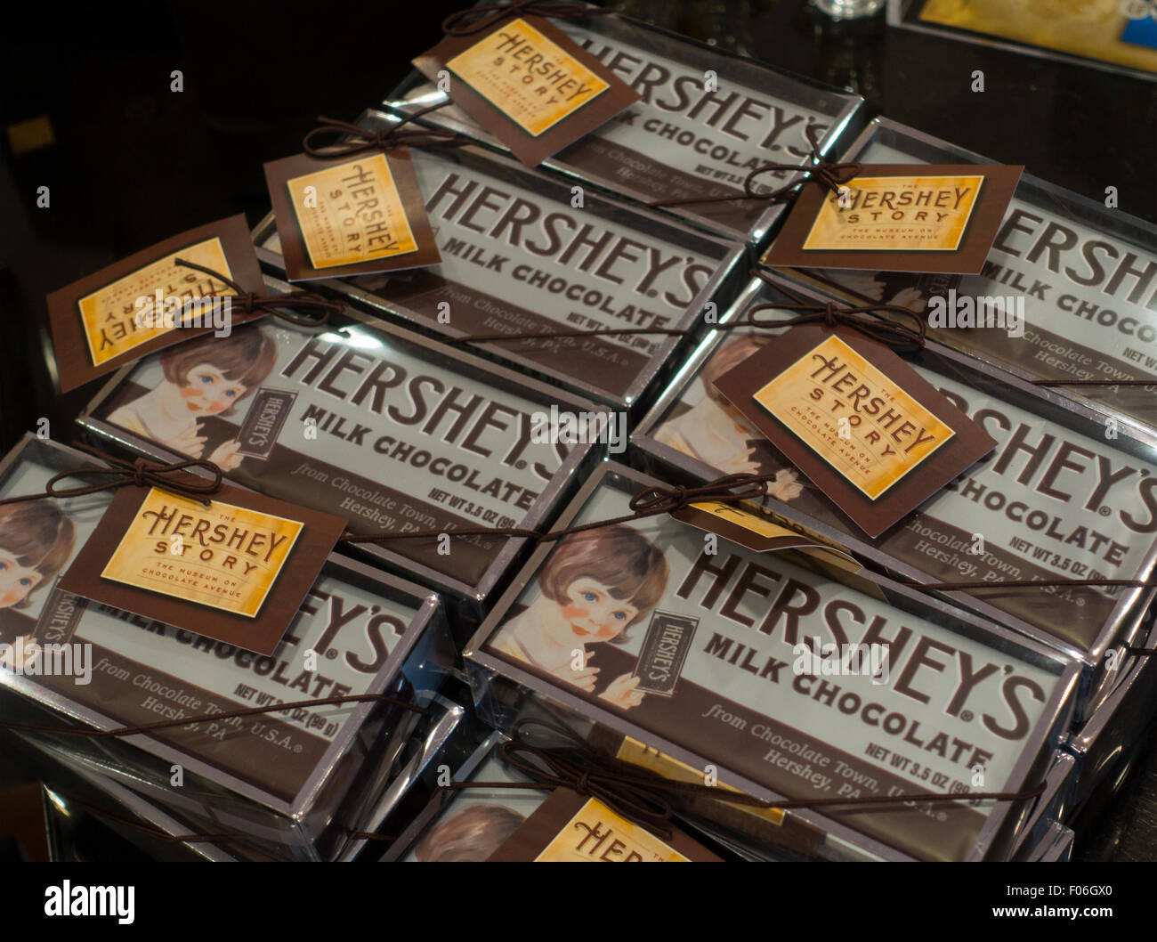Hersheys chocolate bars hi-res stock photography and images - Alamy