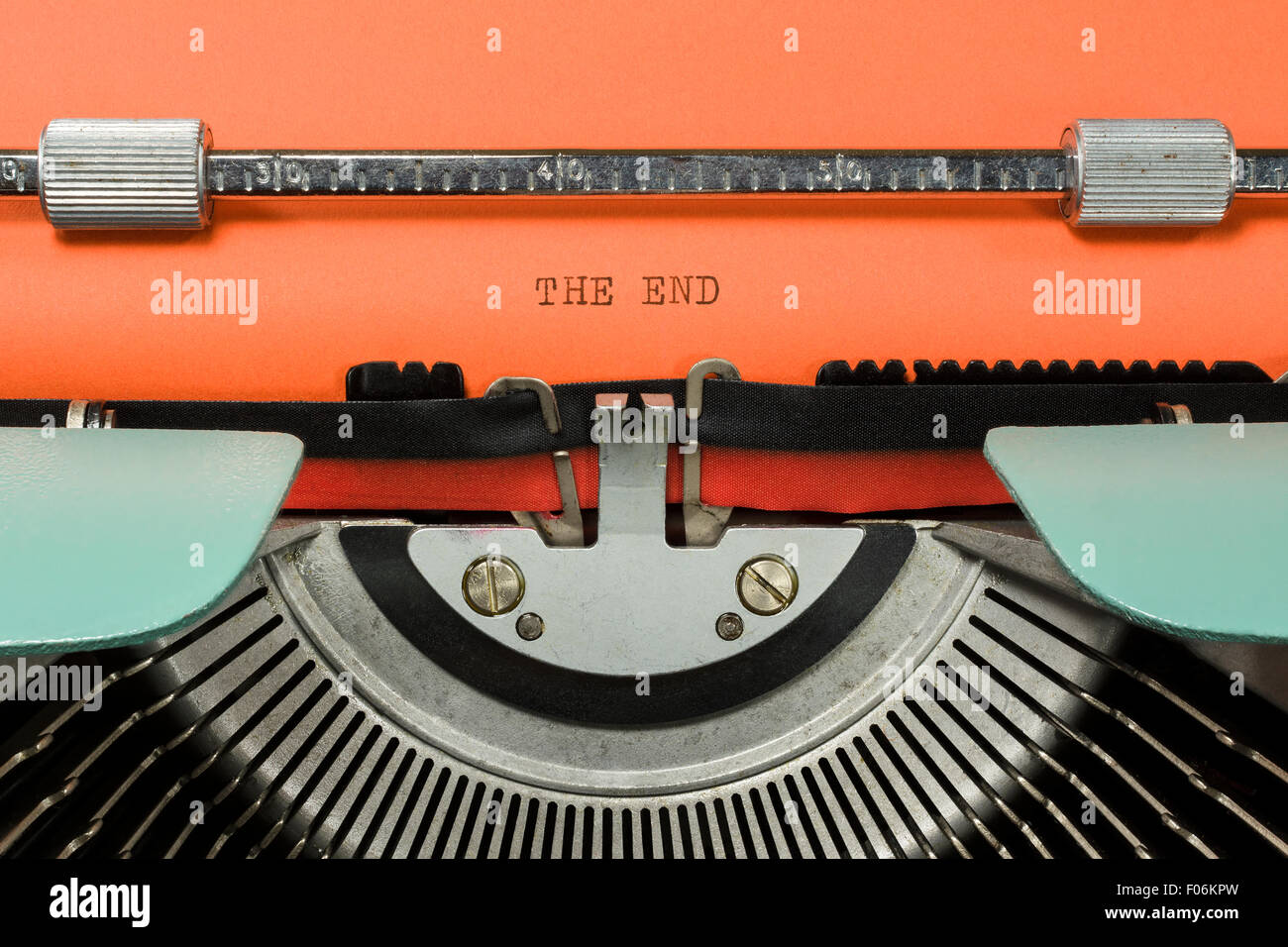 The end typed hi-res stock photography and images - Alamy