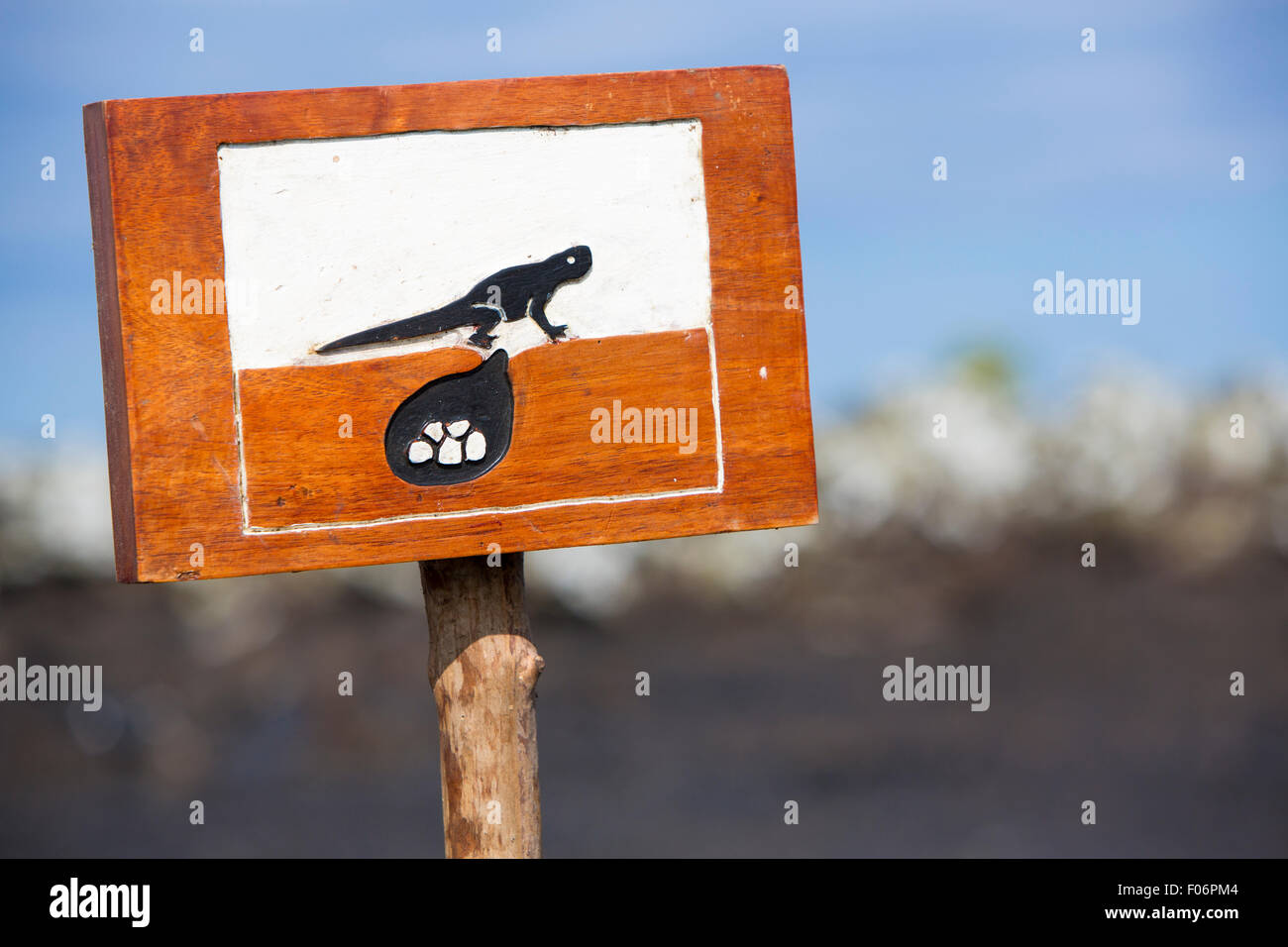 Nesting area sign hi-res stock photography and images - Alamy