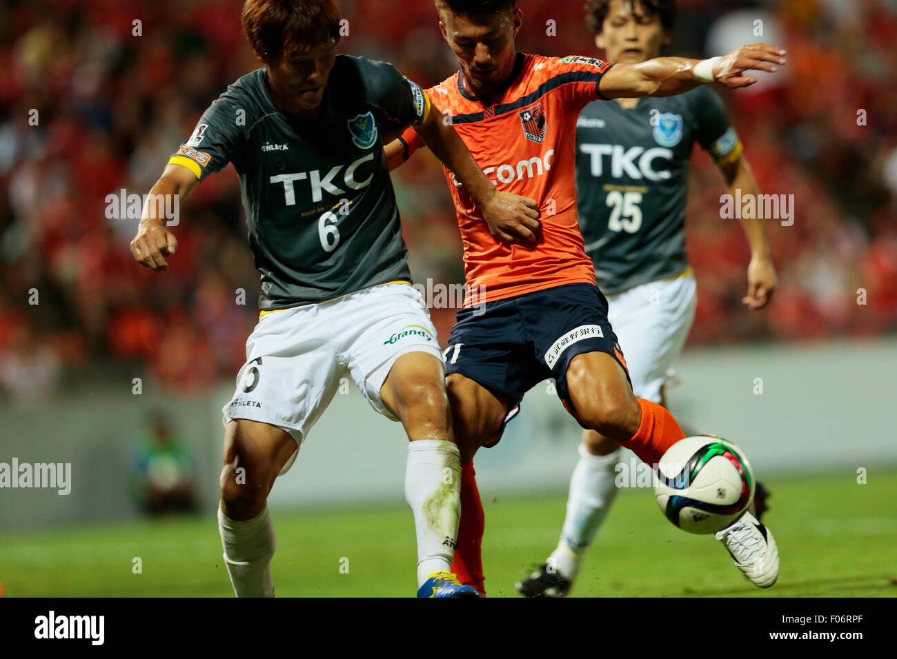 NACK5 Stadium Omiya, Saitama, Japan. 8th Aug, 2015. (L to R) Han Hee ...