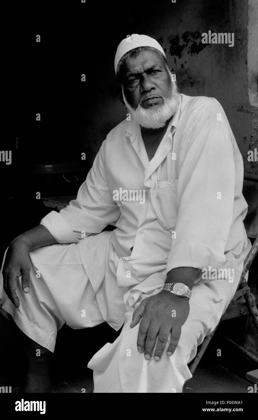 indian mans portrait Stock Photo - Alamy