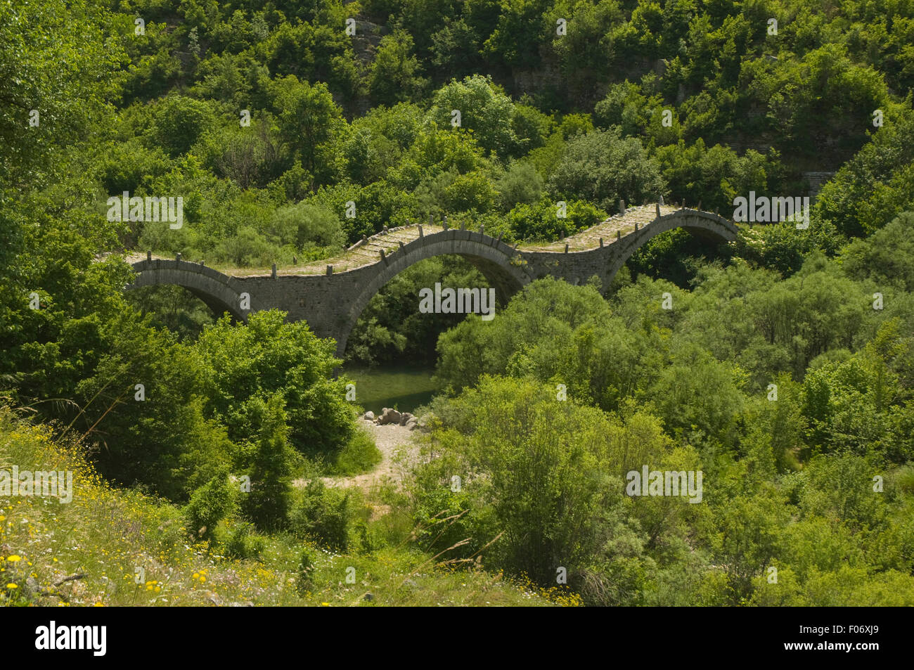 EUROPE, Greece, Zagorohoria, Kaogeriko or Alexis Plakida three arch ...