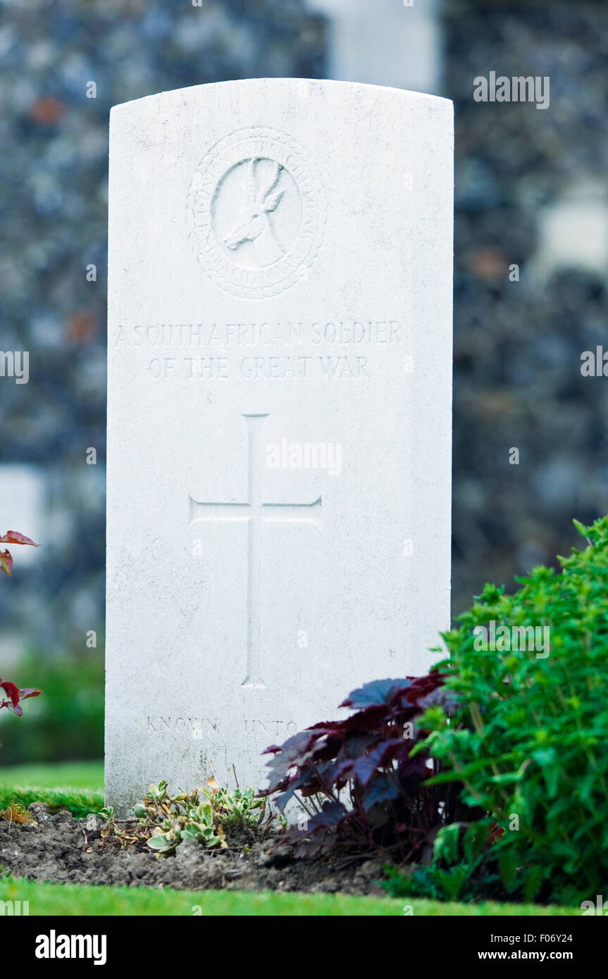 African cemetery hi-res stock photography and images - Alamy