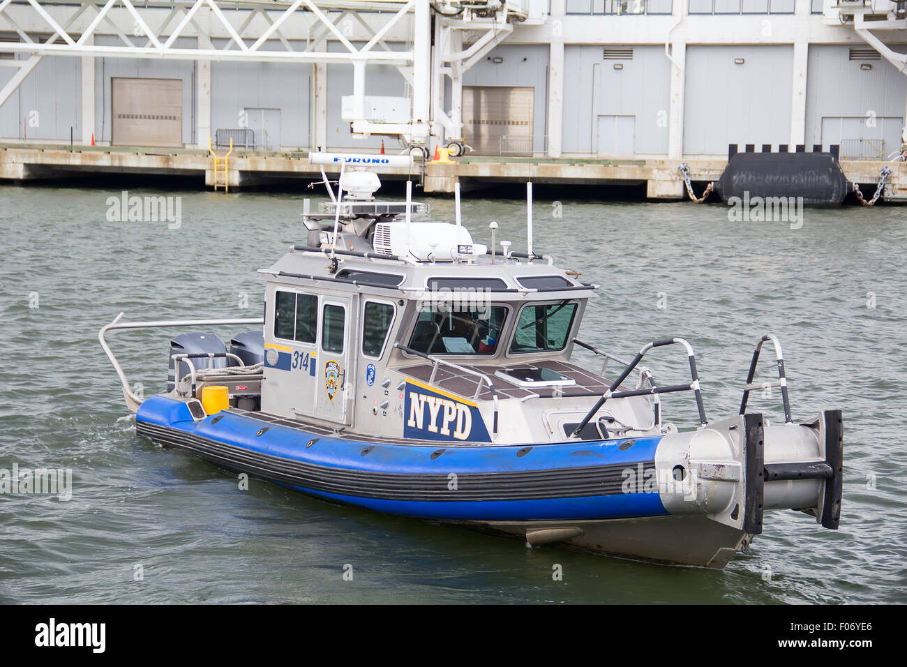 NEW YORK CITY - OCTOBER 30: NYPD Police boat leaving pier for patrol ...