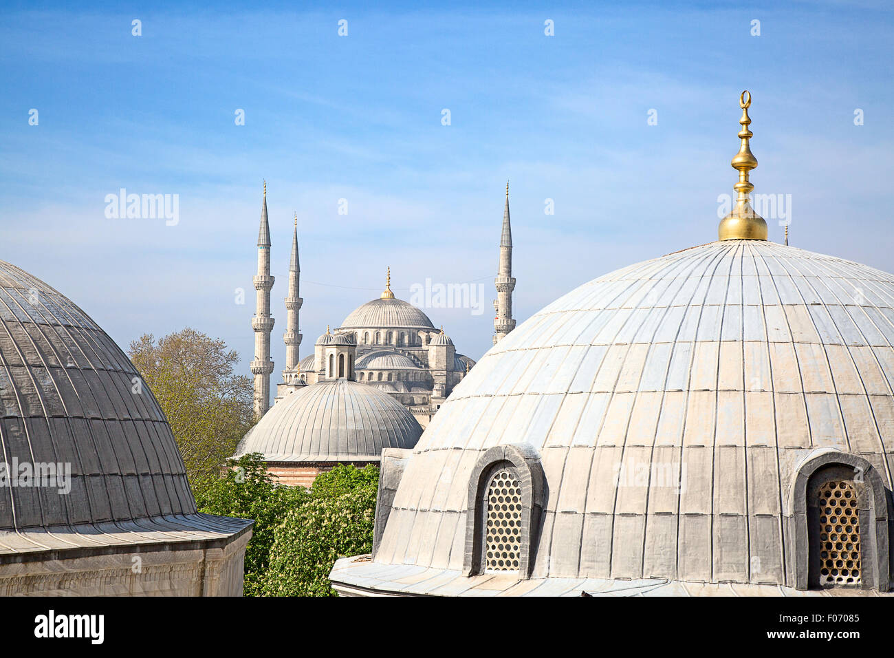 Famous "Blue mosque" in Istanbul, Turkey Stock Photo - Alamy