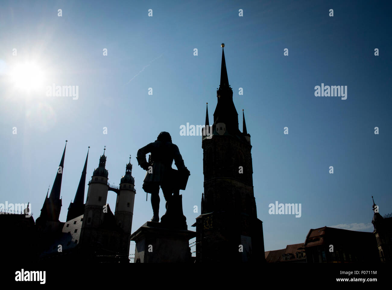 Handel statue hi-res stock photography and images - Alamy