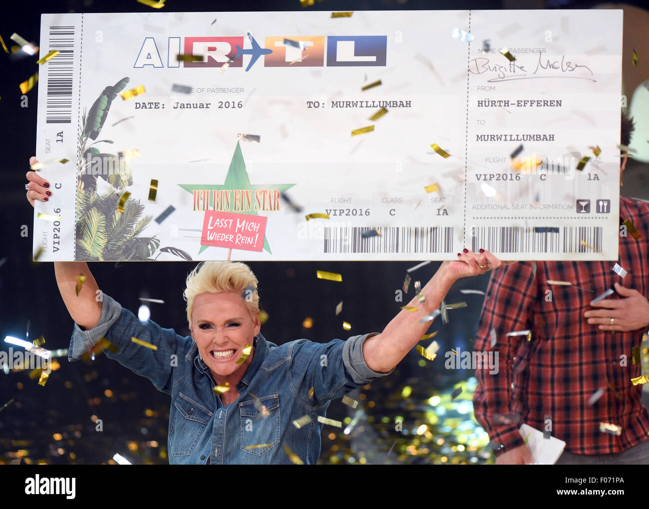 Huerth, Germany. 8th Aug, 2015. Danish actress Brigitte Nielsen cheers ...