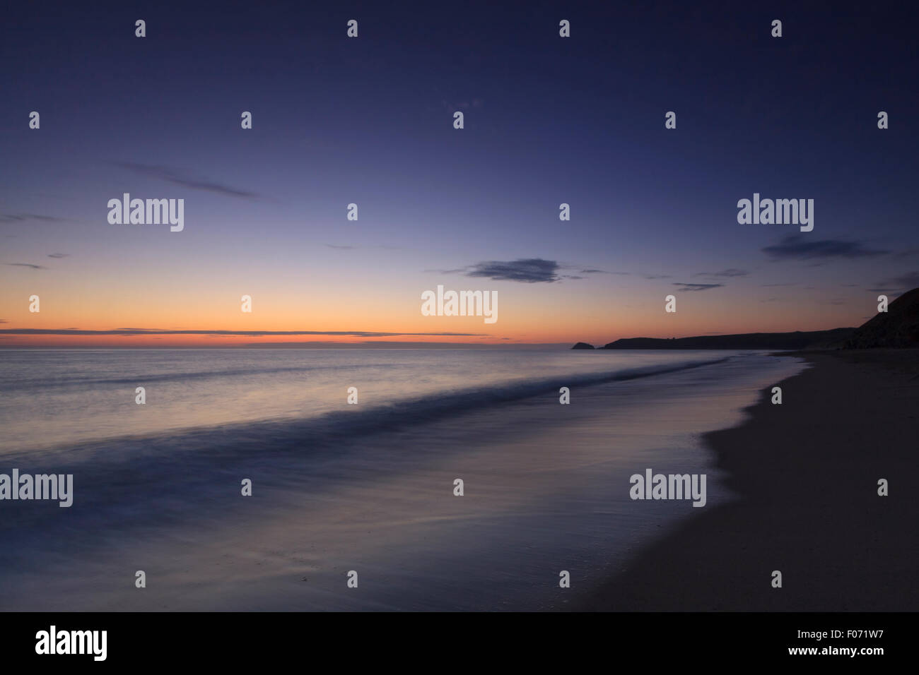 Perranporth, cornwall uk high tide hi-res stock photography and images ...