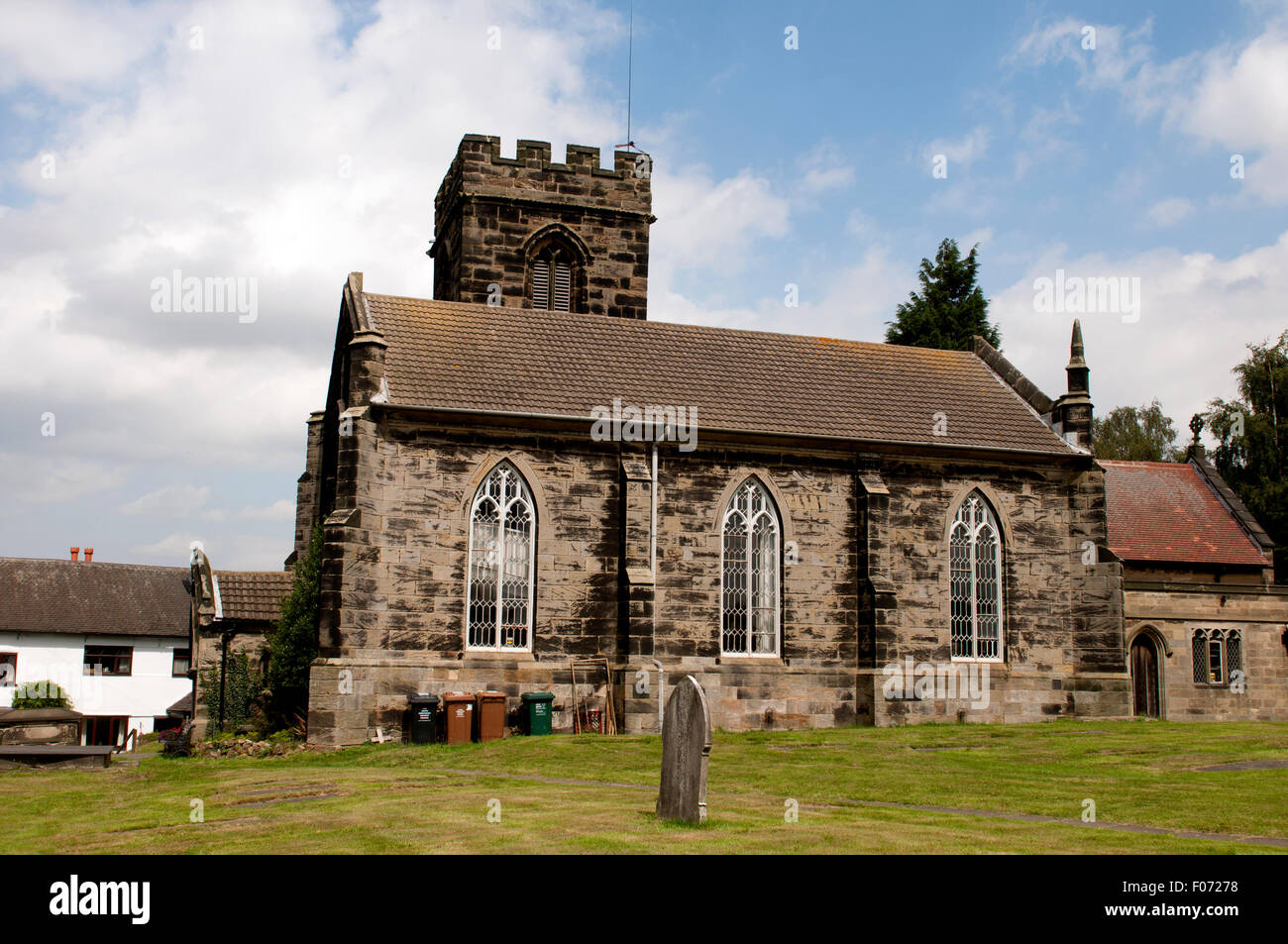 St peters church derbyshire hi-res stock photography and images - Alamy