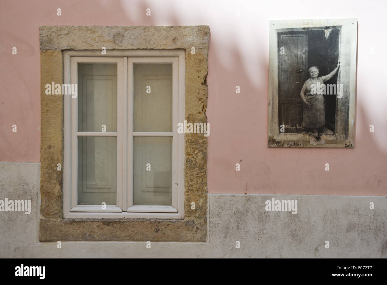 Old window of house Stock Photo - Alamy