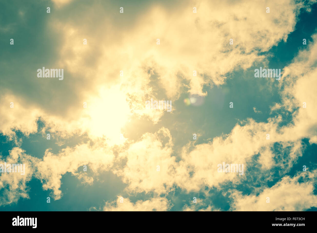 Sun coming through the clouds hi-res stock photography and images - Alamy