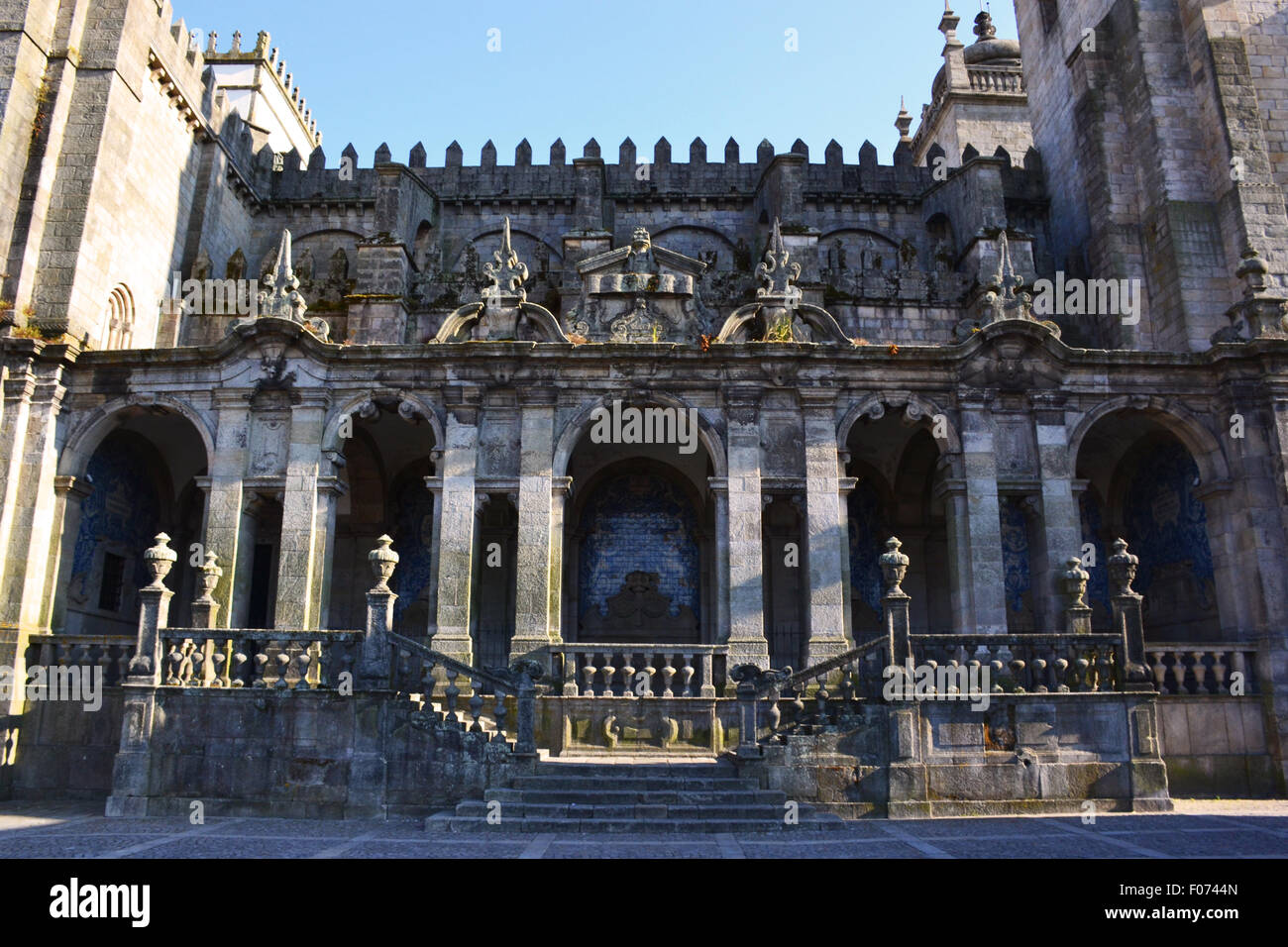Porto cathedral in porto hi-res stock photography and images - Alamy