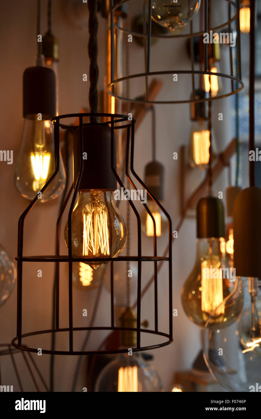 Vintage light bulbs hi-res stock photography and images - Alamy