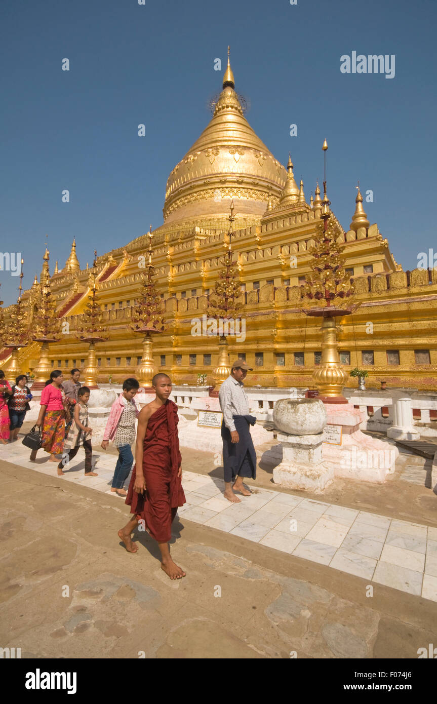 Myanmar Golden Temple High Resolution Stock Photography and Images - Alamy