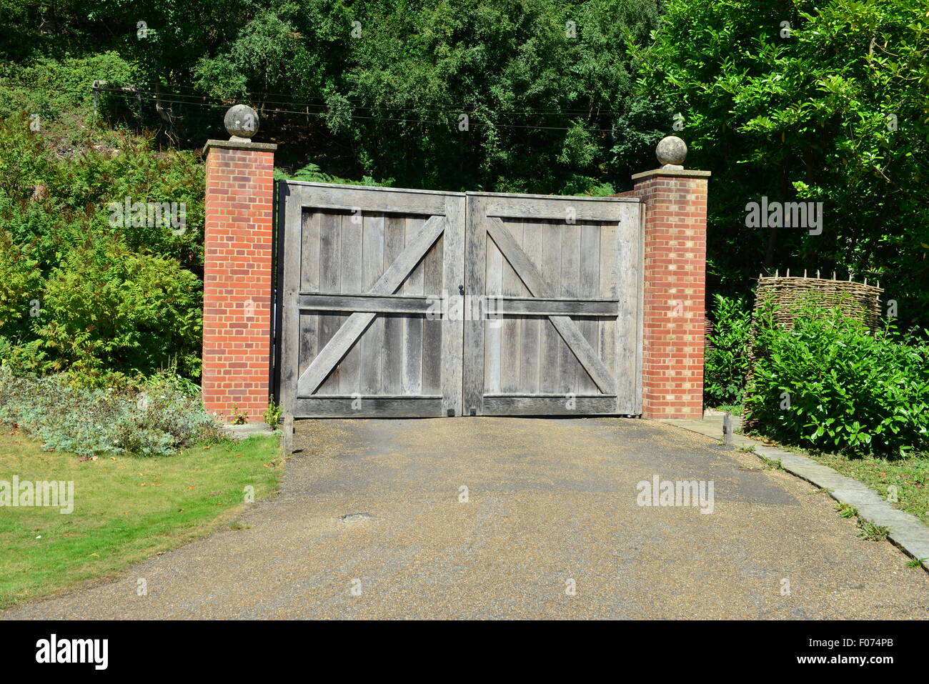 Large wooden gates closed hi-res stock photography and images - Alamy