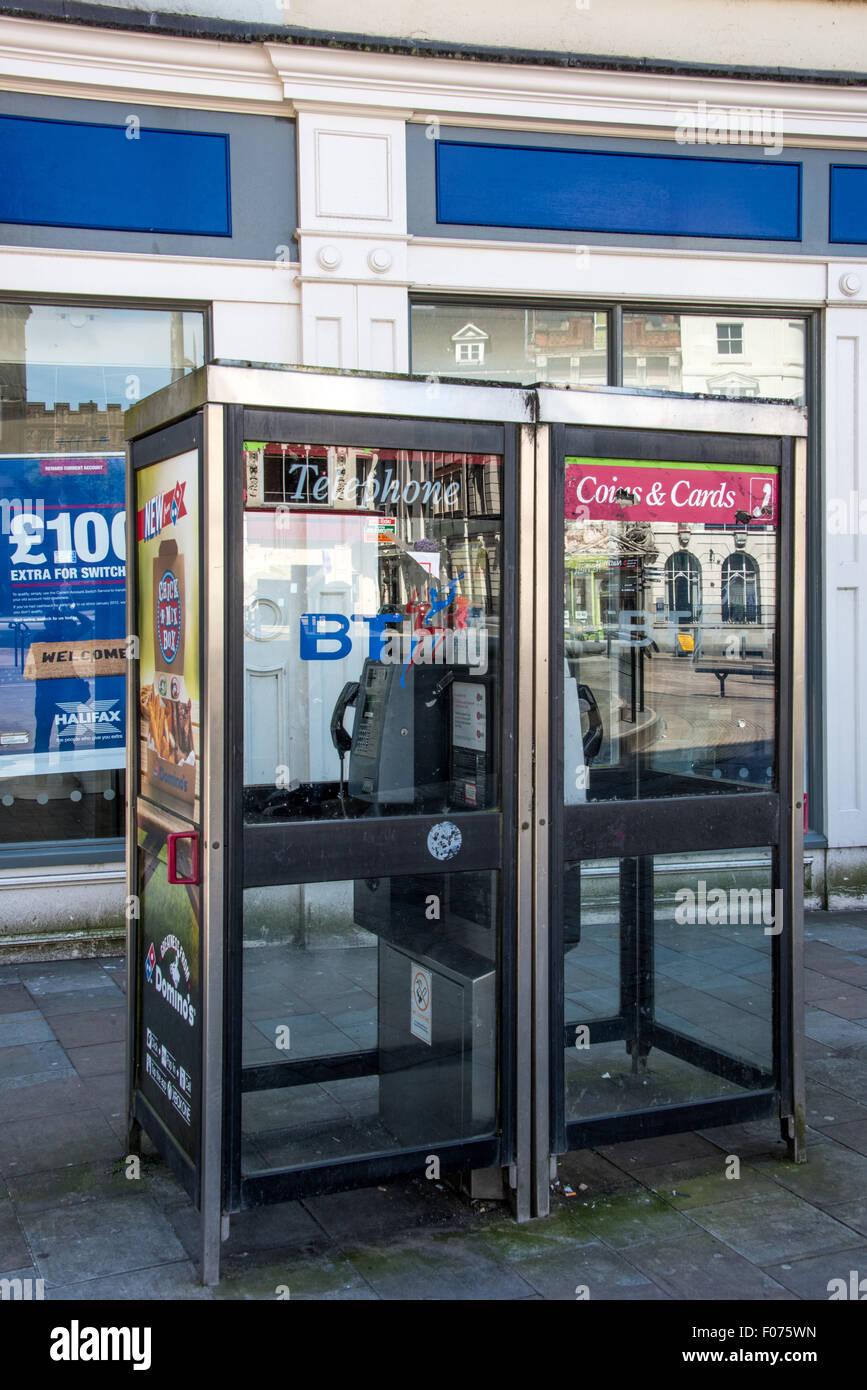 Modern uk telephone boxes hi-res stock photography and images - Alamy