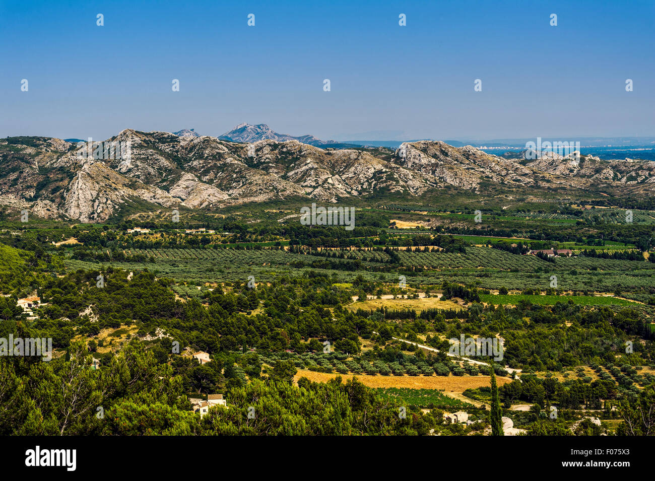 Regional natural park of alpilles hi-res stock photography and images ...