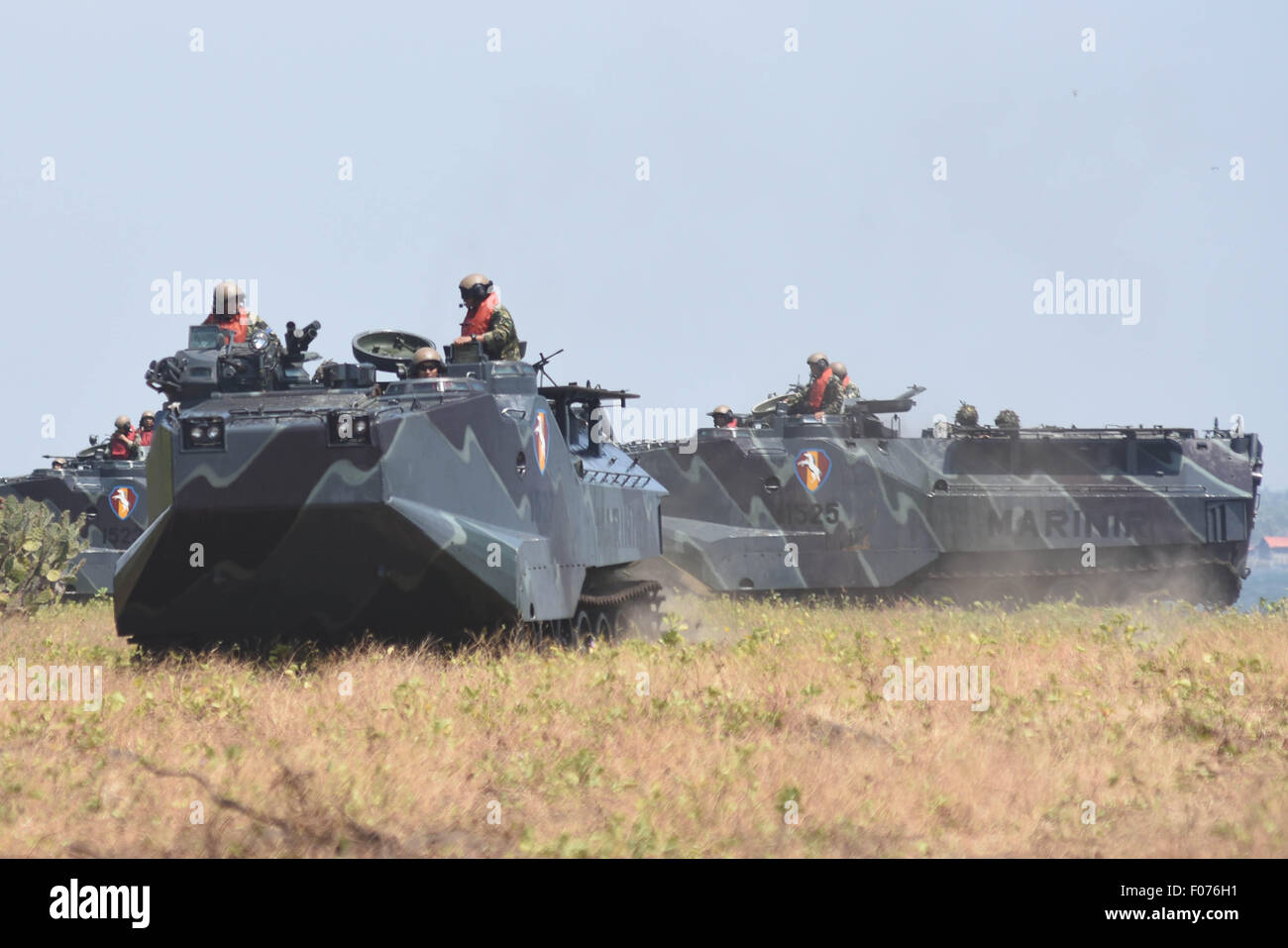 Lvt 3 amphibious vehicle hi-res stock photography and images - Alamy