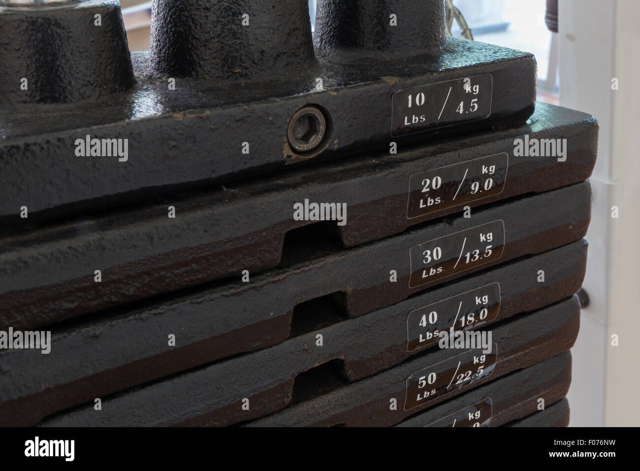 Compact Weight Training Machines