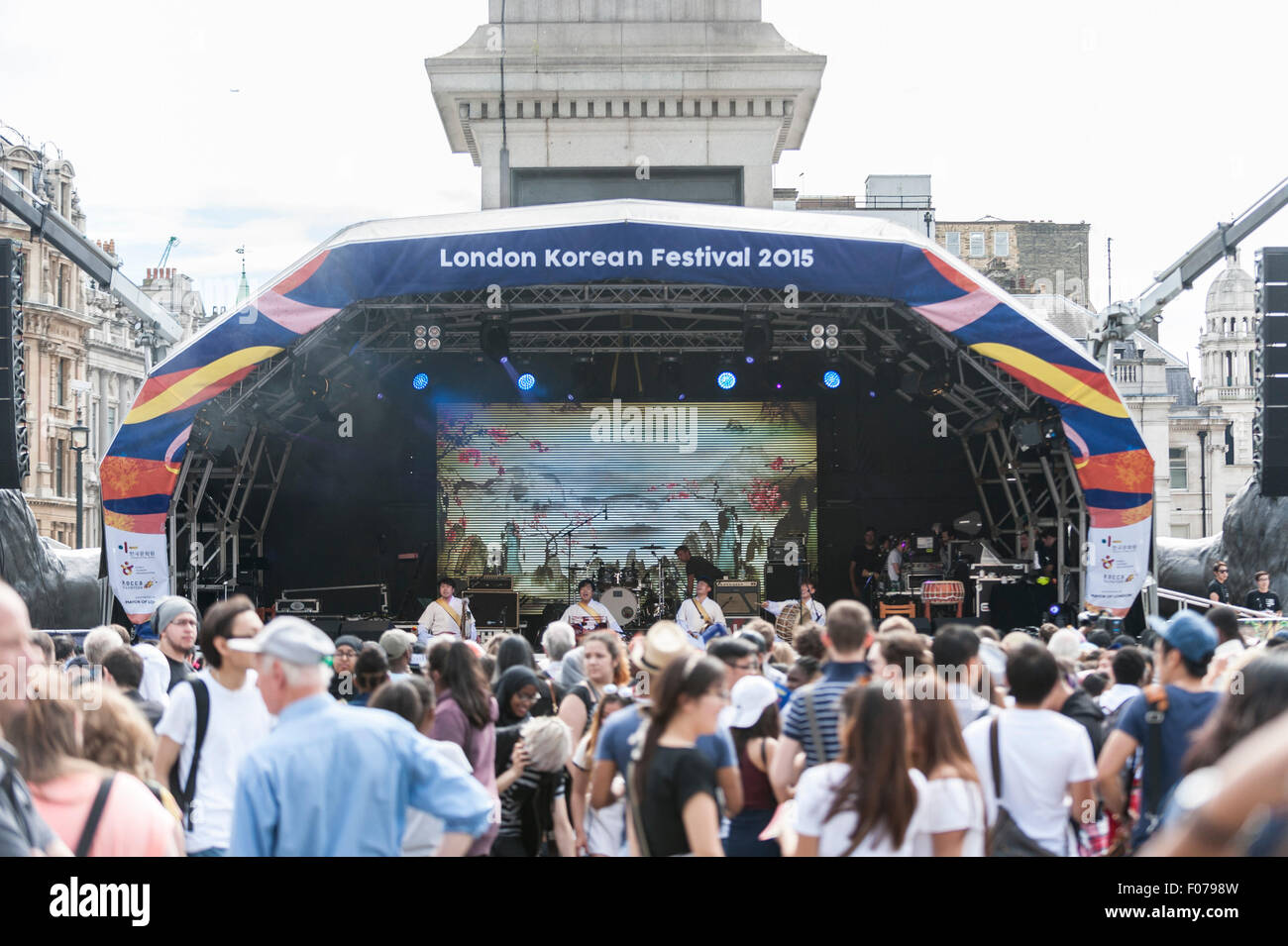 Korean festival hi-res stock photography and images - Alamy