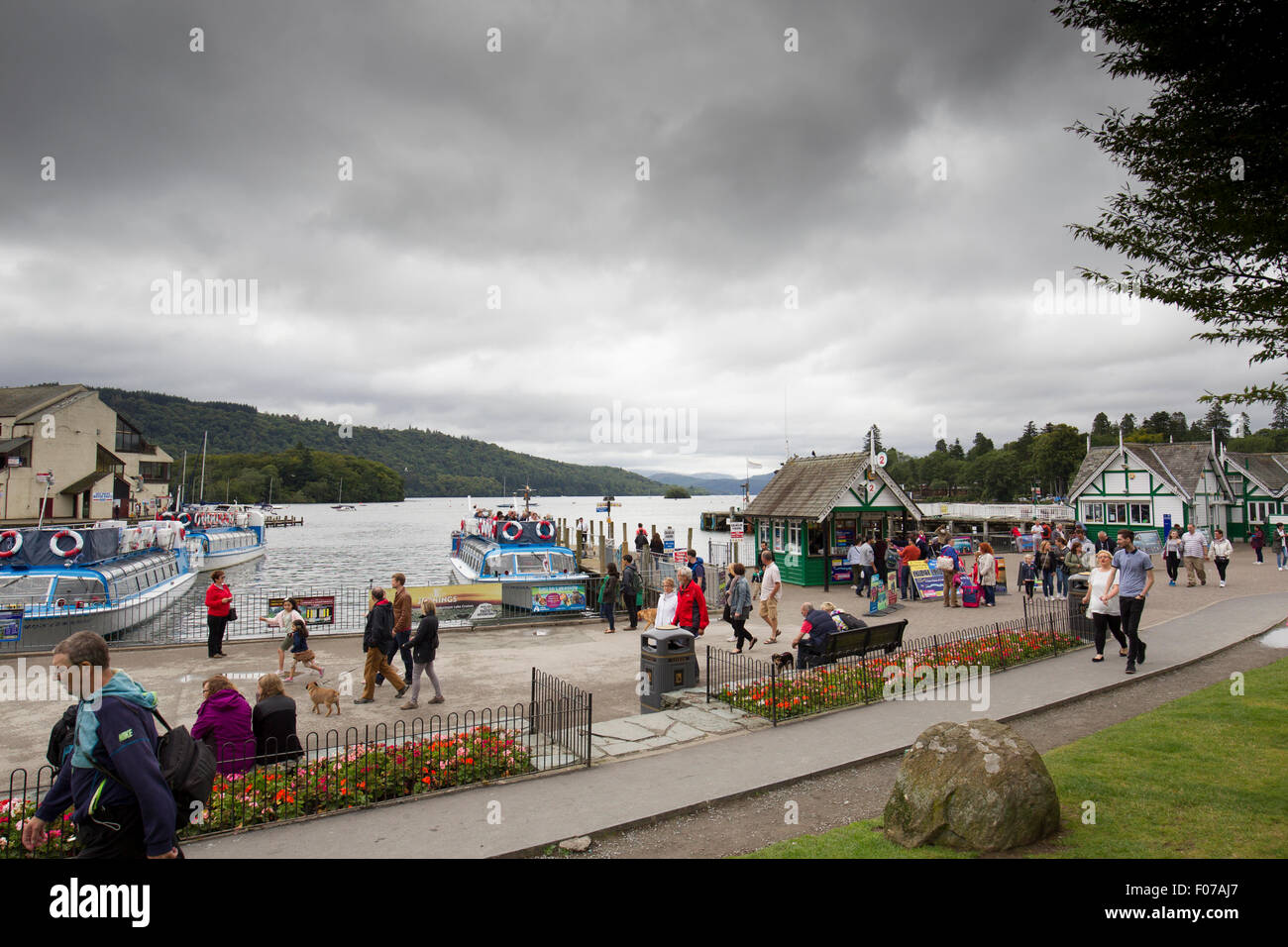Bowness Bay on Lake Windermere, Cumbria, UK. 9th August, 2015. UK ...