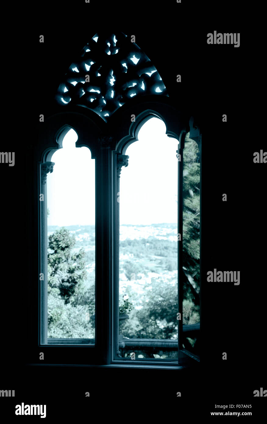 Arabic arch windows hi-res stock photography and images - Alamy