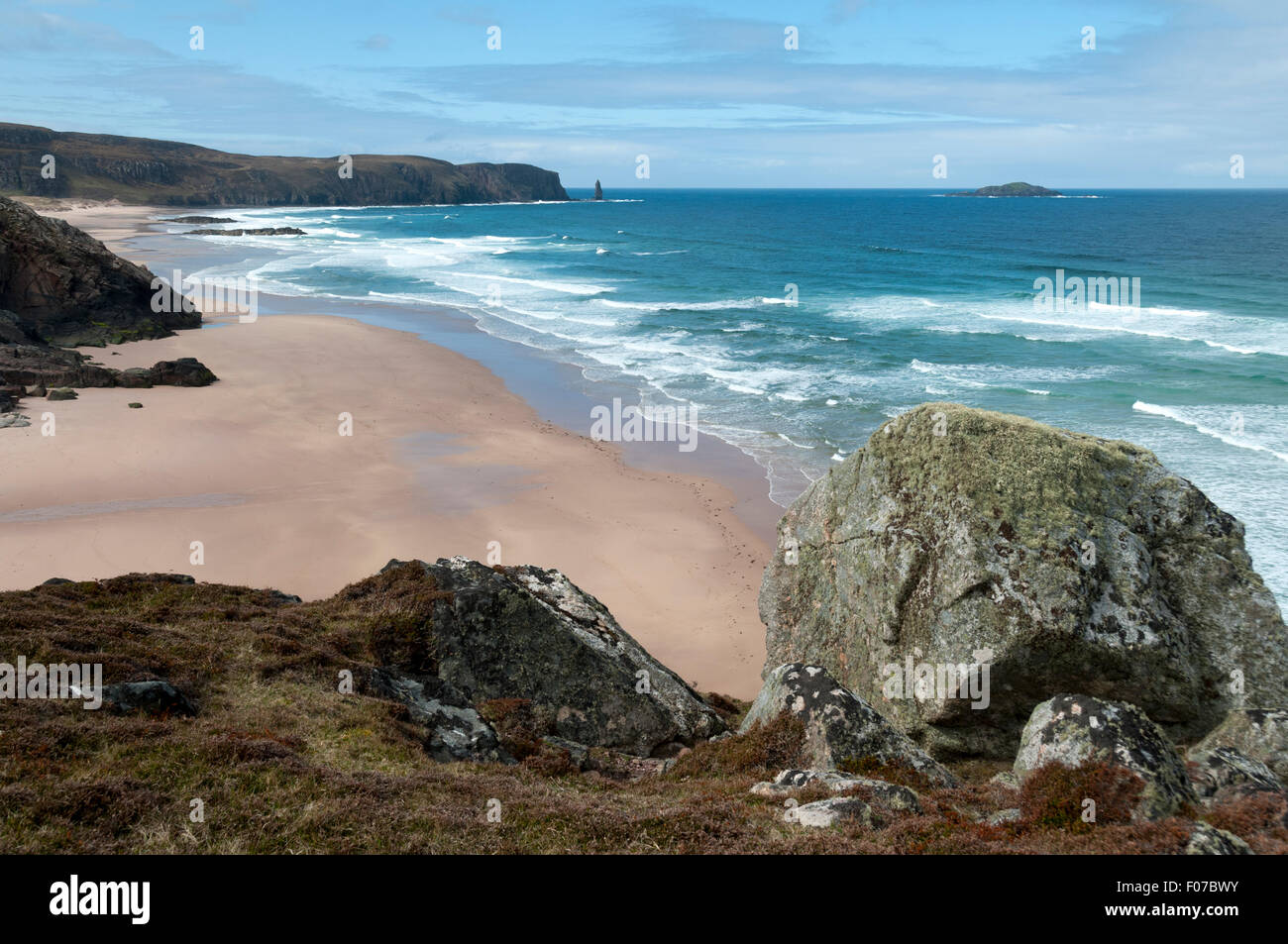Sandwood bay sutherland beach hi-res stock photography and images - Alamy