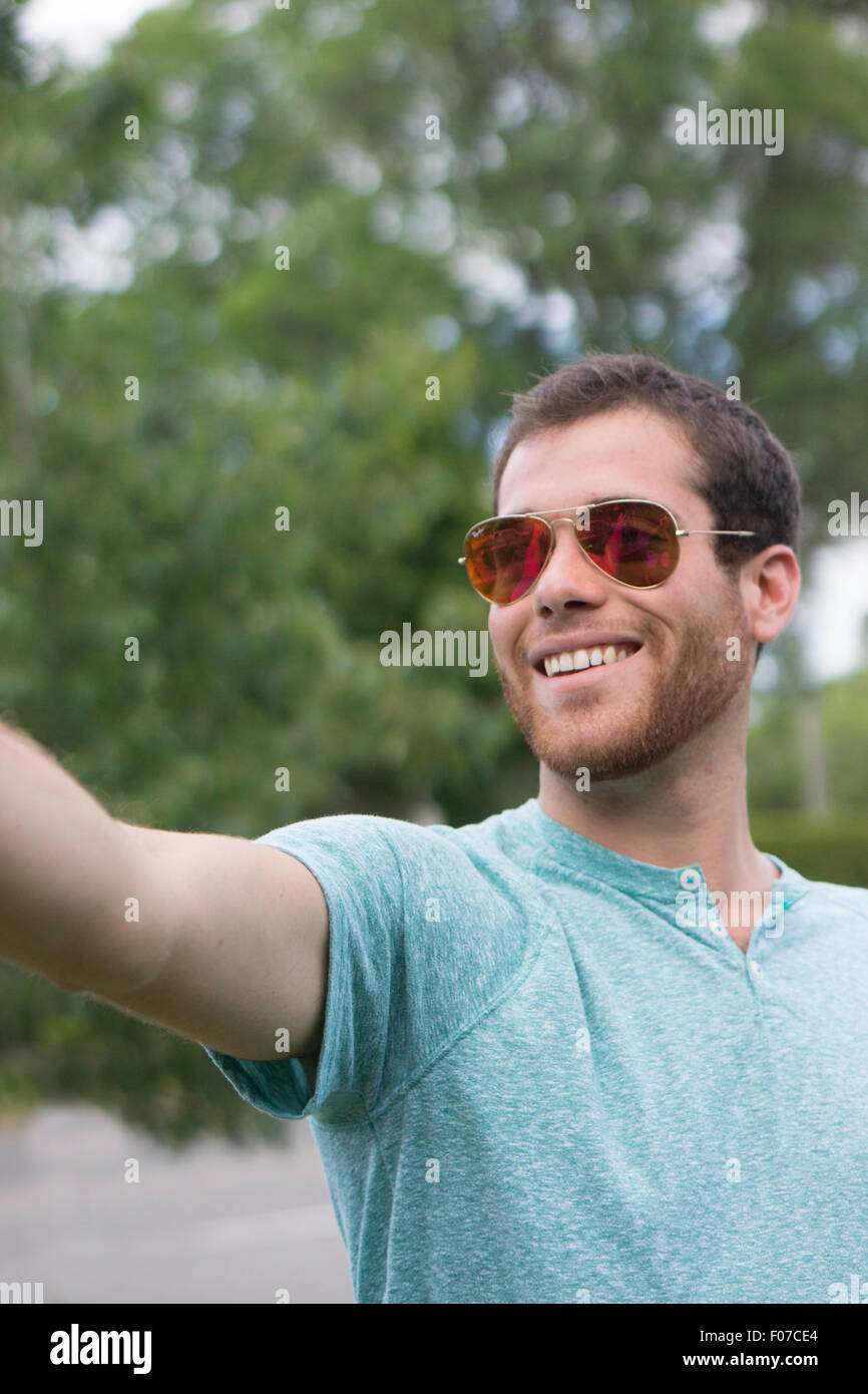 Iphone selfie hi-res stock photography and images - Alamy