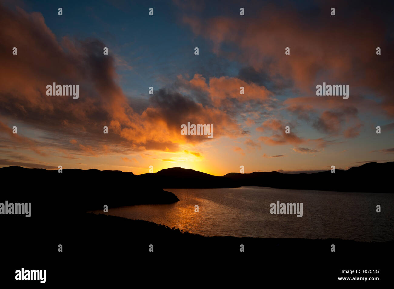Fionn Loch, below Suilven, at sunset, Inverpolly Forest, Sutherland ...