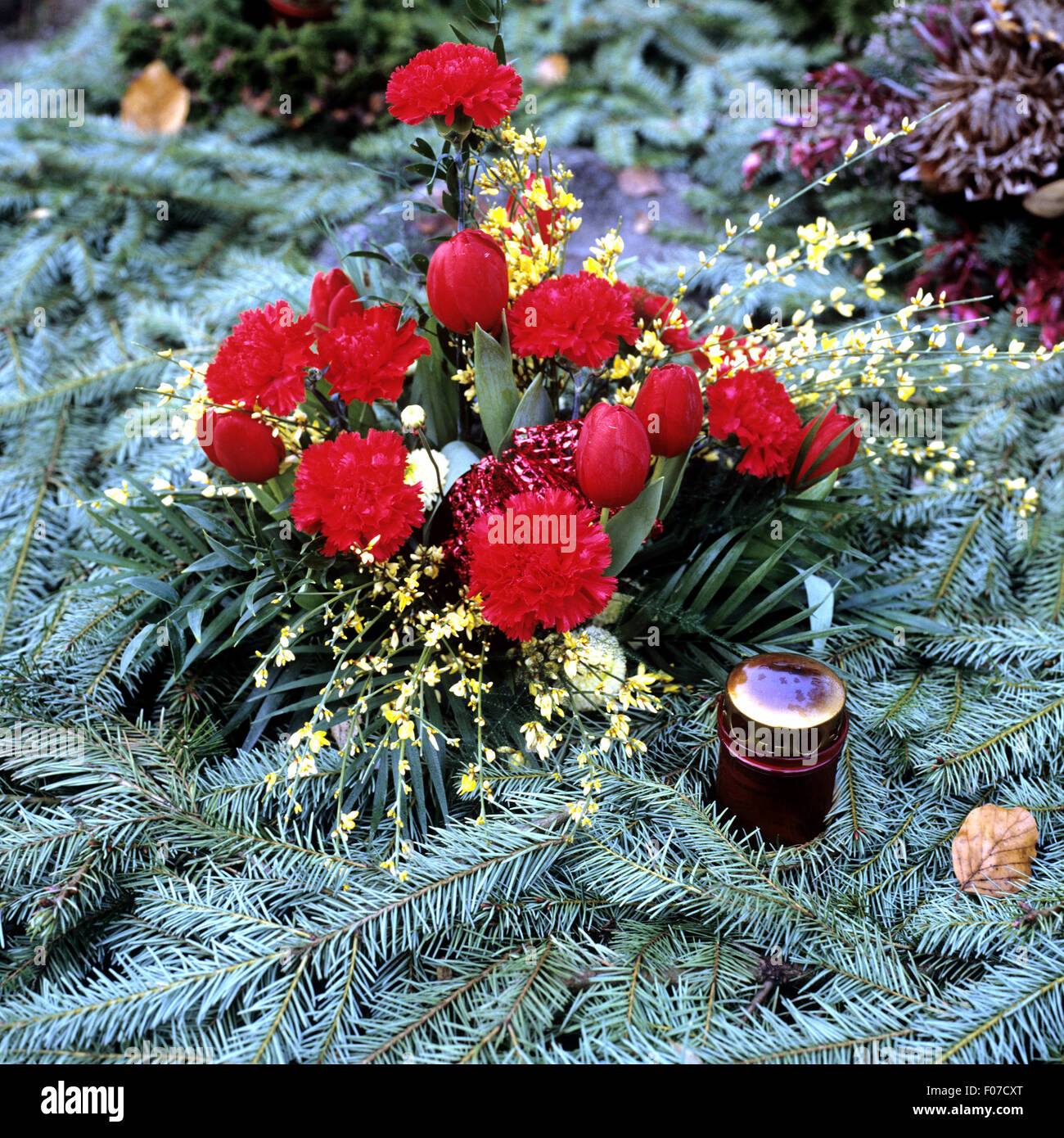 Grabschmuck hi-res stock photography and images - Alamy