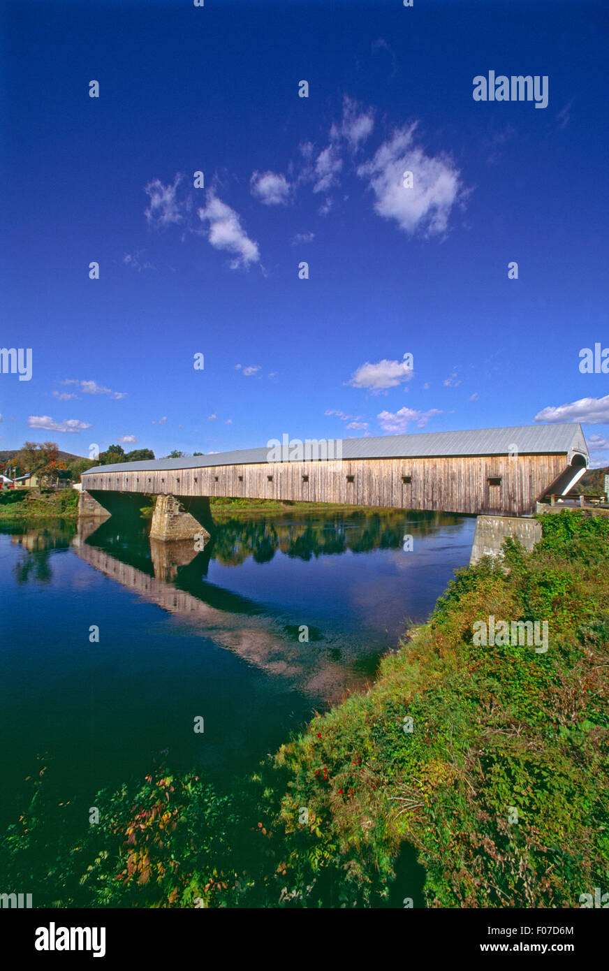 Windsor / Cornish Covered Bridge, NH USA Stock Photo - Alamy