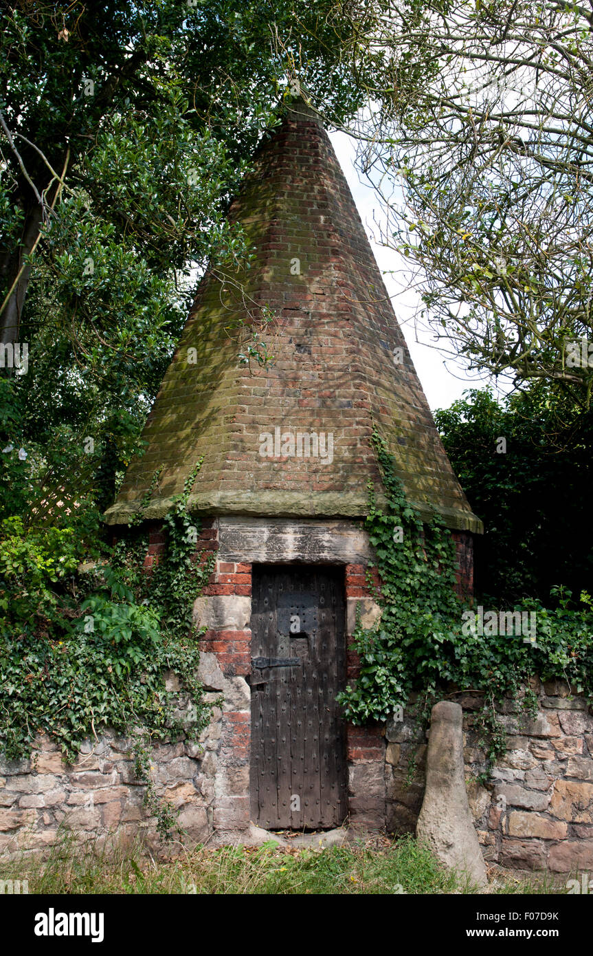 Ticknall derbyshire hi-res stock photography and images - Alamy