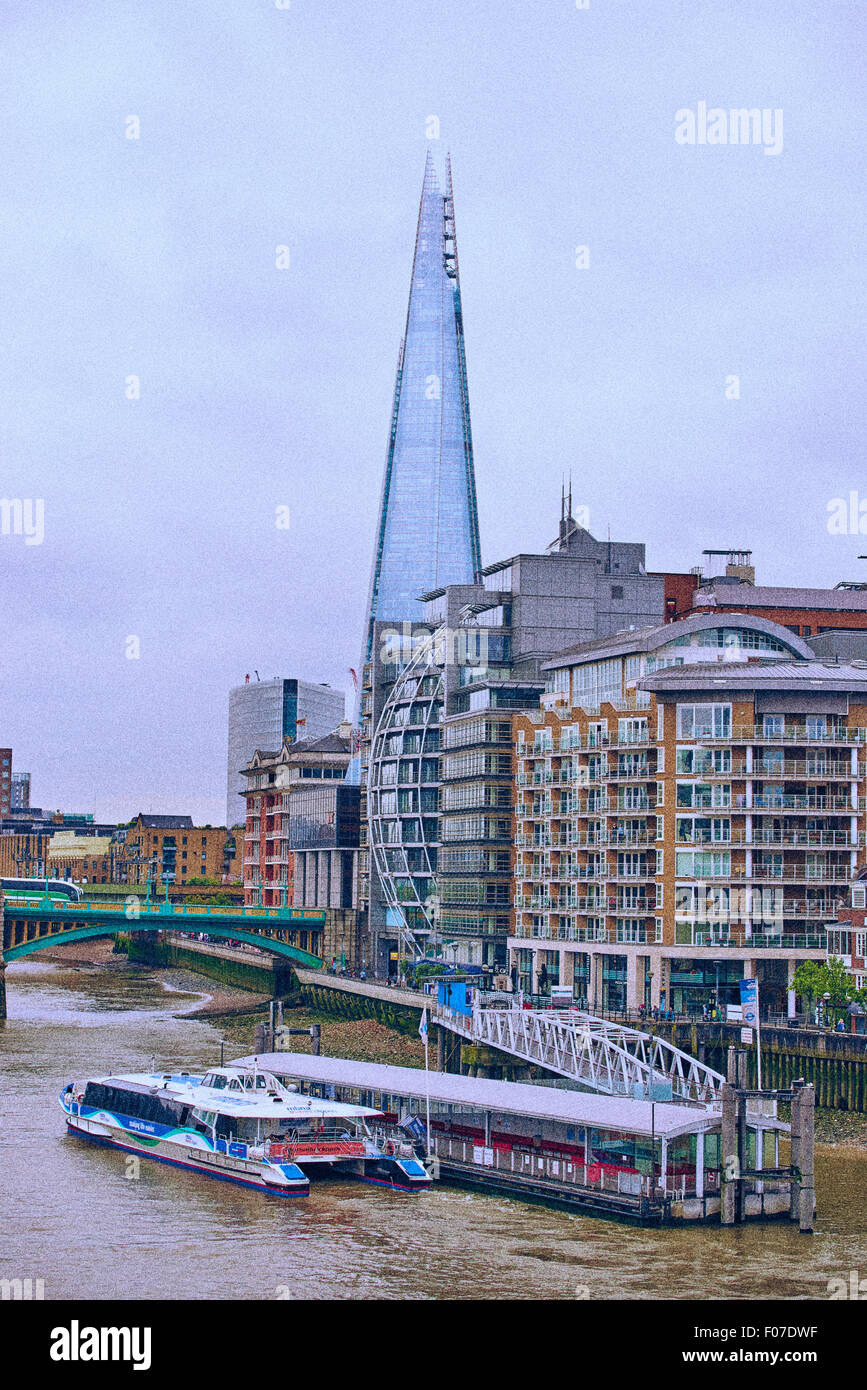 Southwark pier hi-res stock photography and images - Alamy