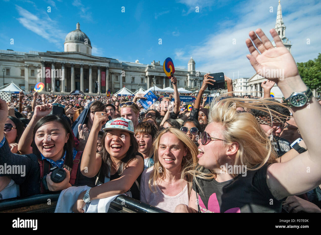 Screaming Fans Korea High Resolution Stock Photography and Images - Alamy