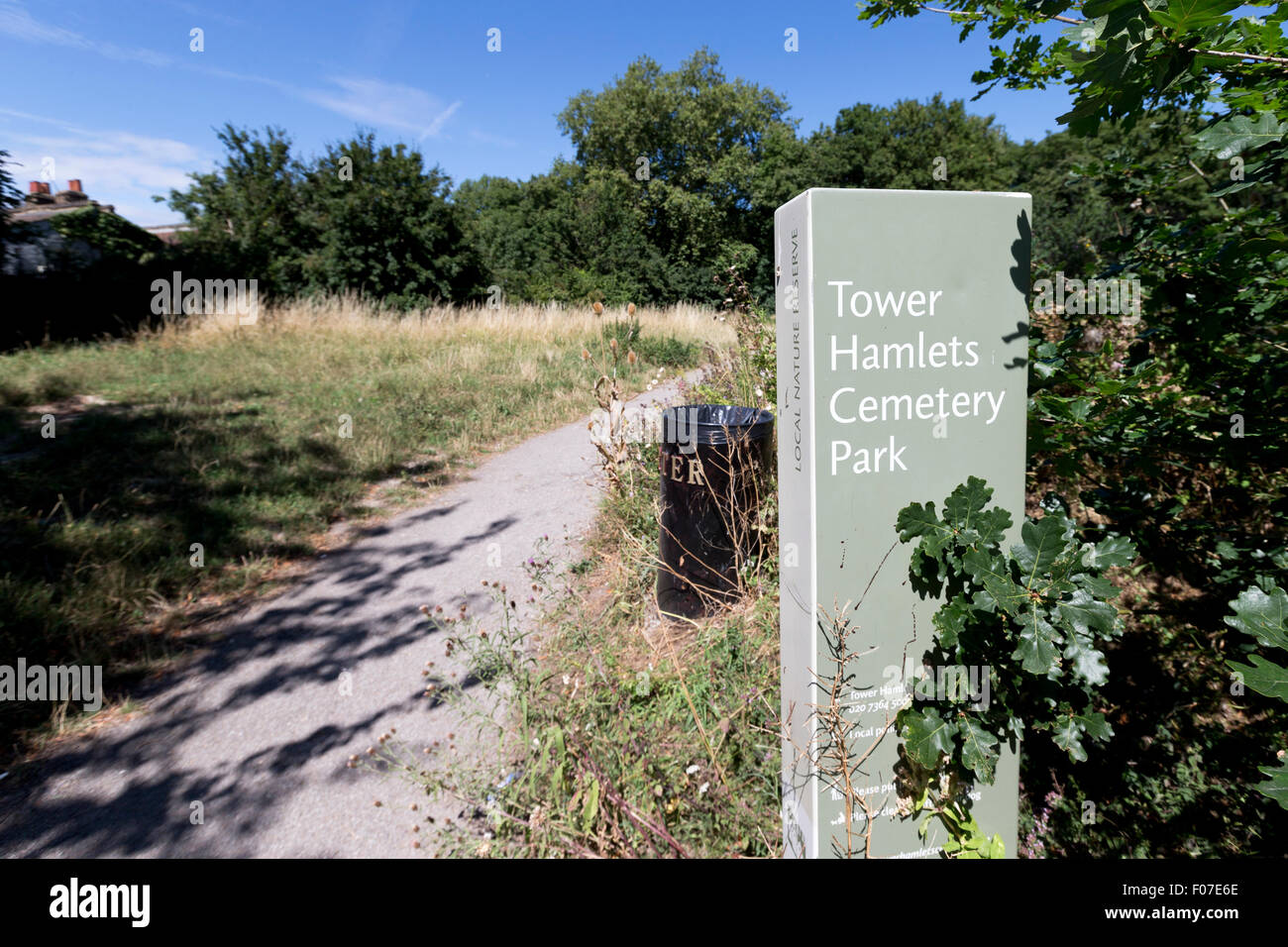 Tower hamlets cemetery park hi-res stock photography and images - Alamy