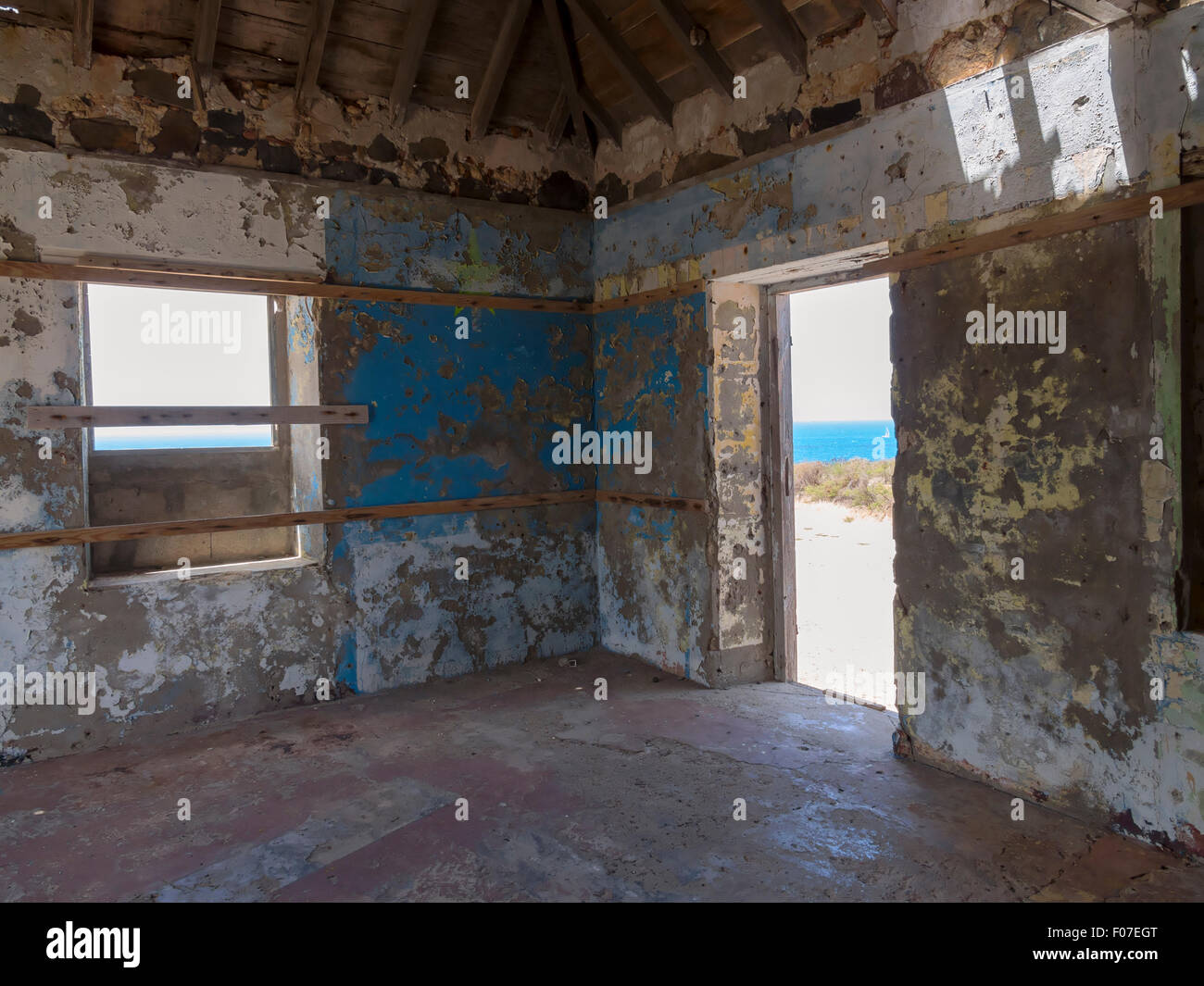 Signal house hi-res stock photography and images - Alamy