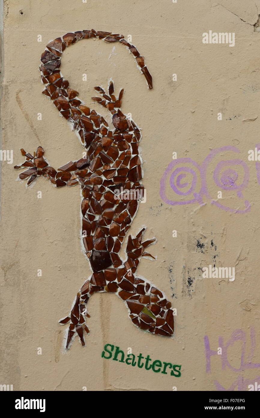 Lizard street graffiti hi-res stock photography and images - Alamy