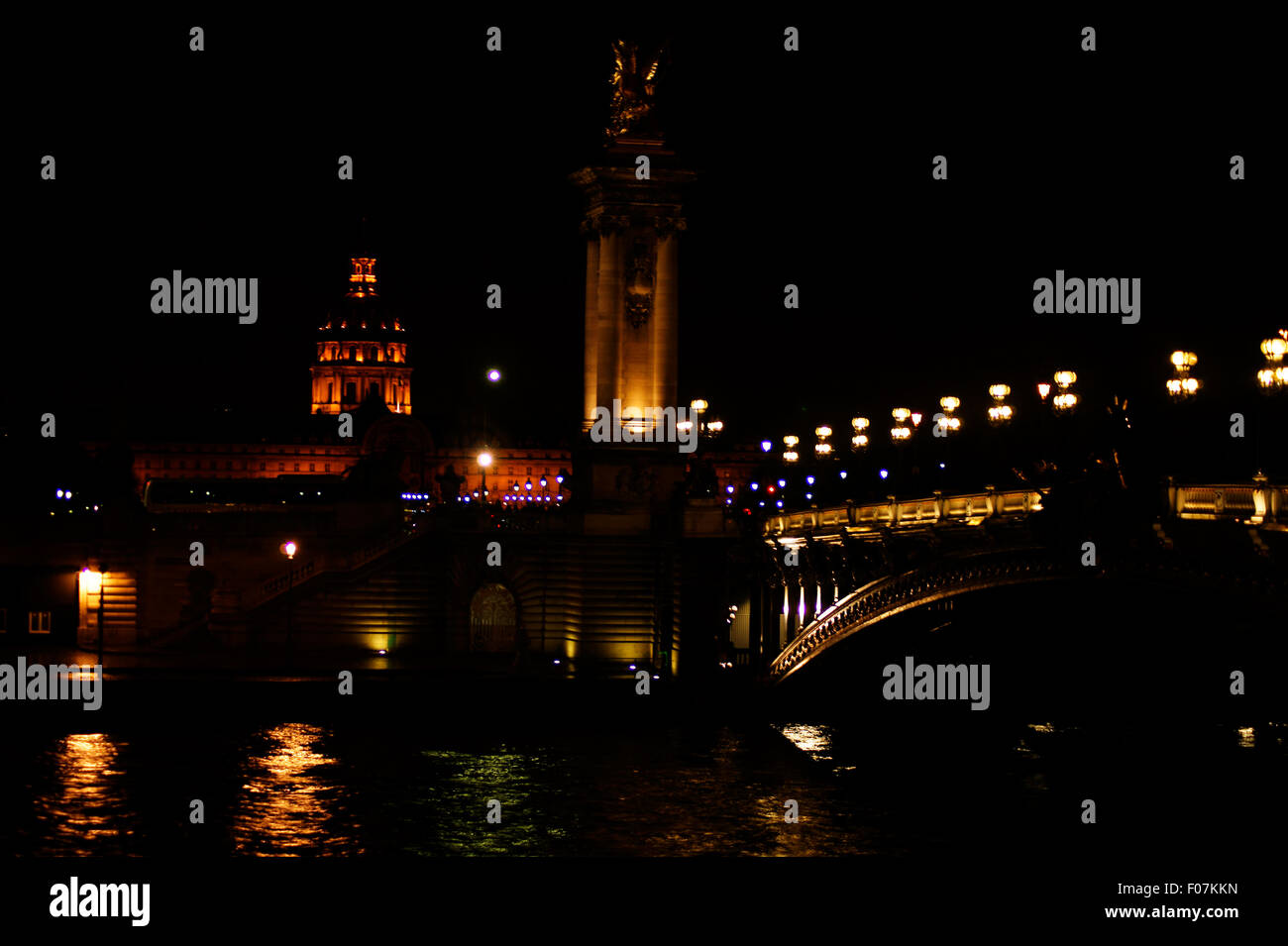 Paris Pont Alexandre III at night Stock Photo - Alamy