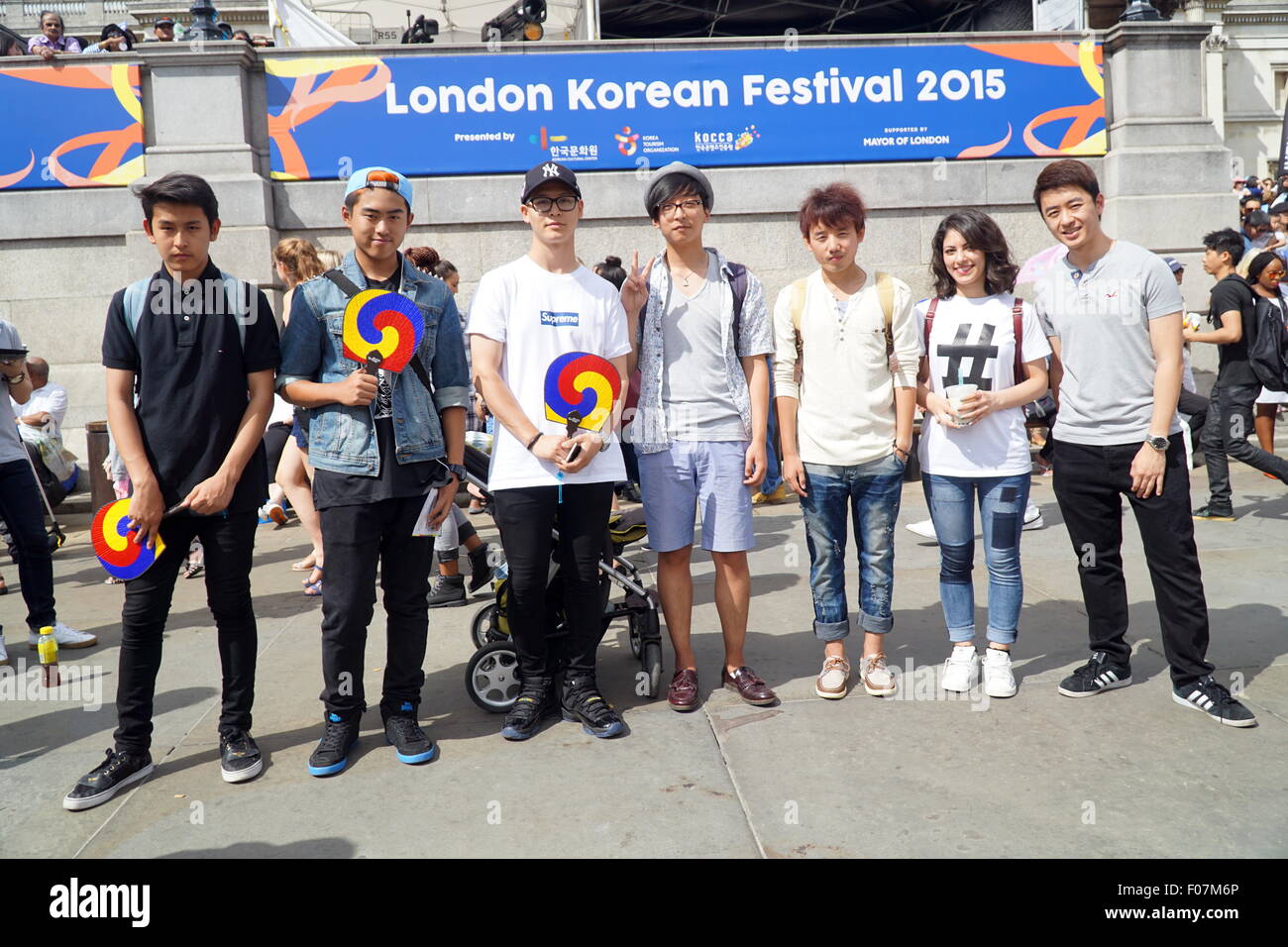 Korean traditional dance london hi-res stock photography and images - Alamy