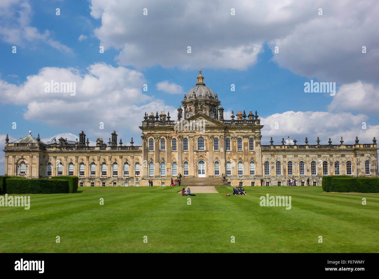 Simon howard castle howard hi-res stock photography and images - Alamy