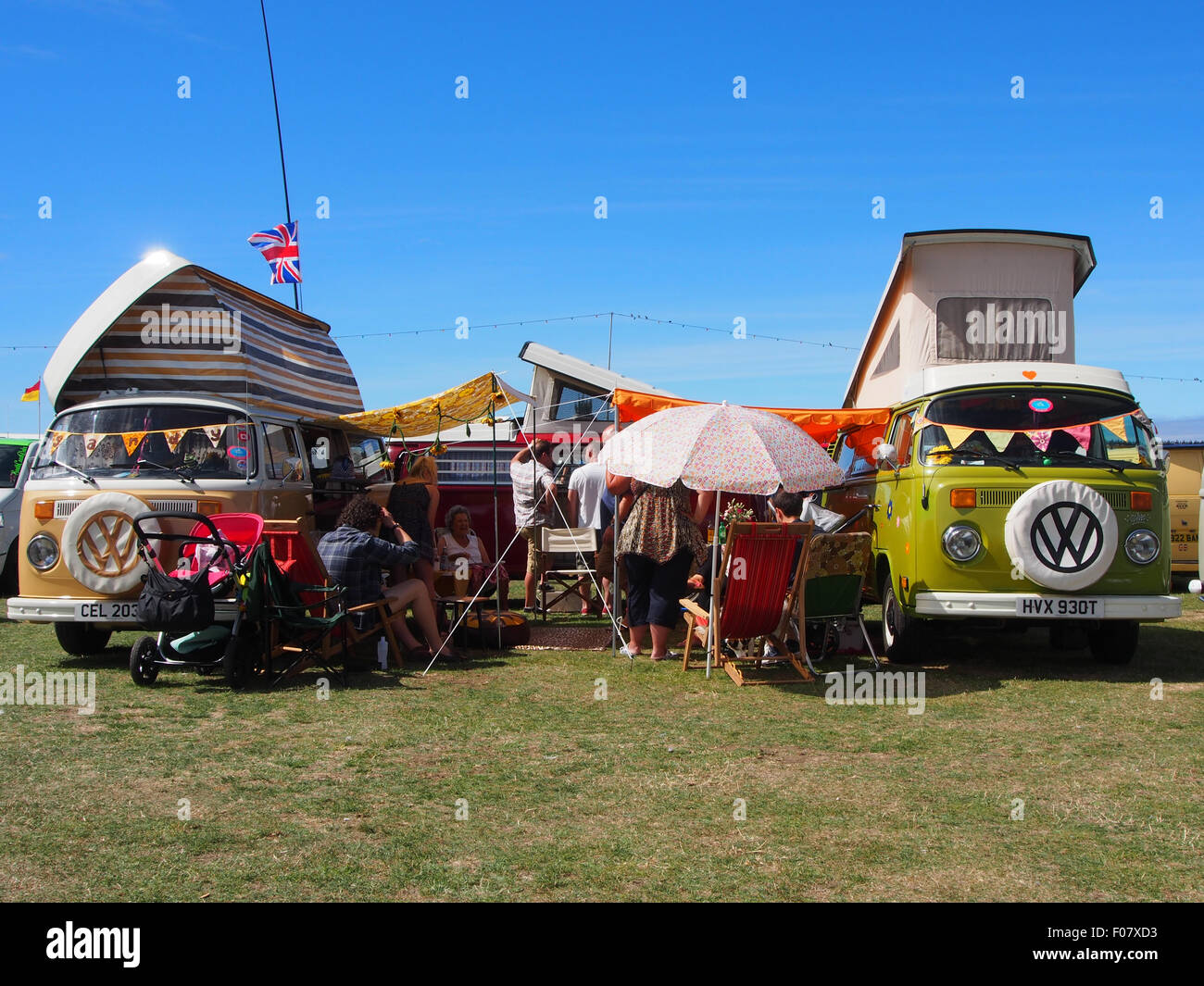 Two campervans hi-res stock photography and images - Alamy