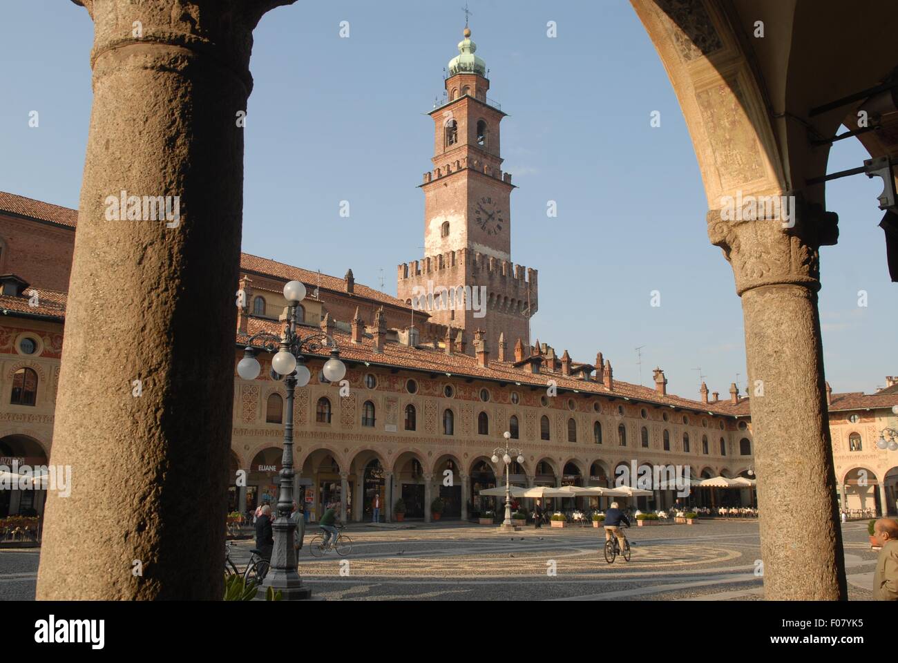 Castle of vigevano hi-res stock photography and images - Alamy