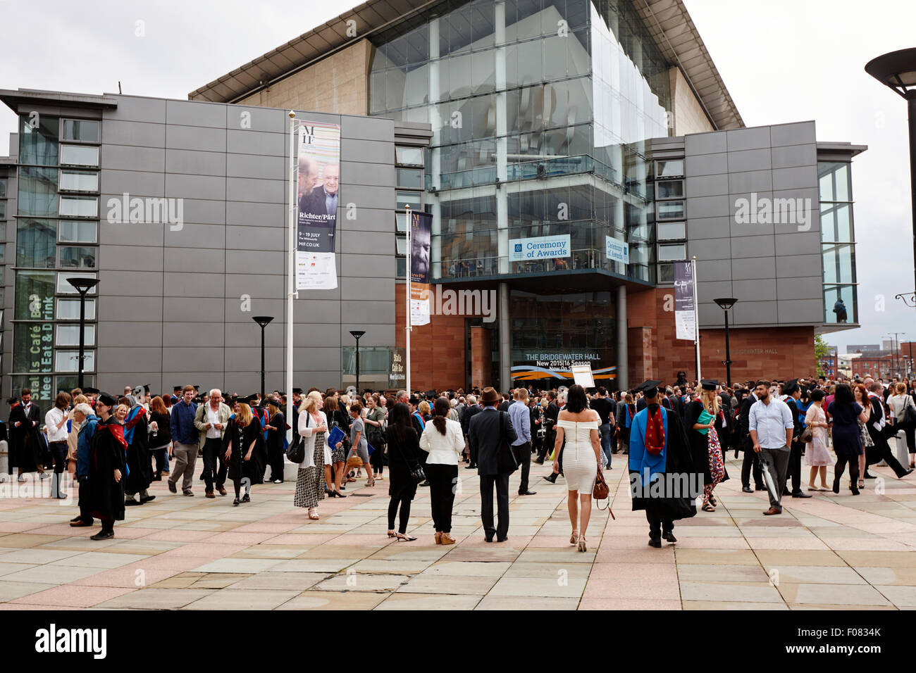 Manchester university graduation hi-res stock photography and images - Alamy