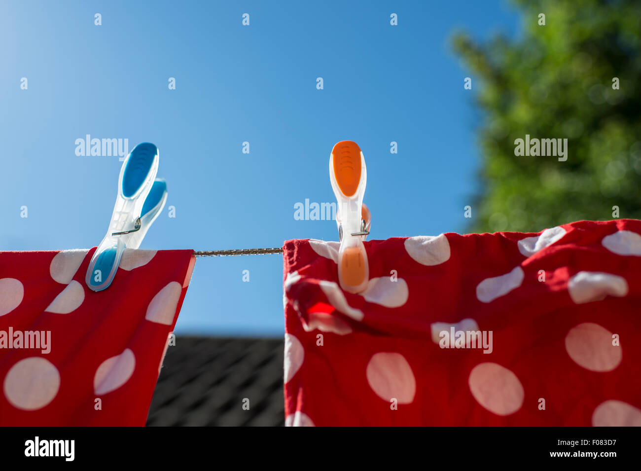 Peg pegs washing hi-res stock photography and images - Alamy