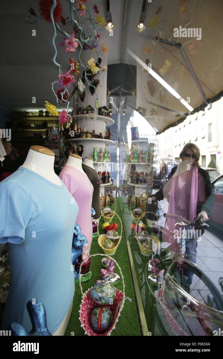 Mannequins at display in store decorated with fairy lights Stock Photo ...