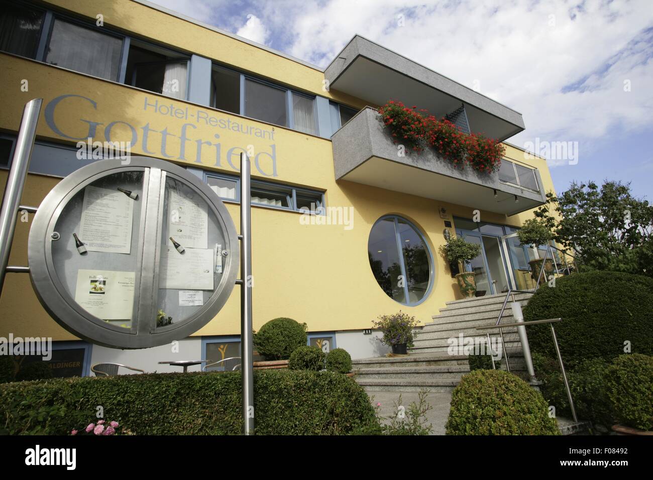 Restaurant restaurants outside entrance window exterior hi-res stock ...