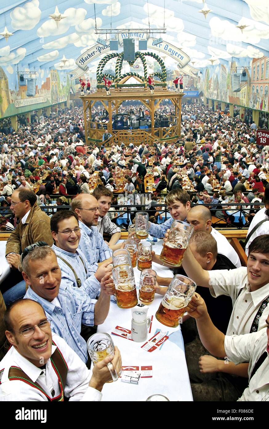 Mood oktoberfest hi-res stock photography and images - Alamy