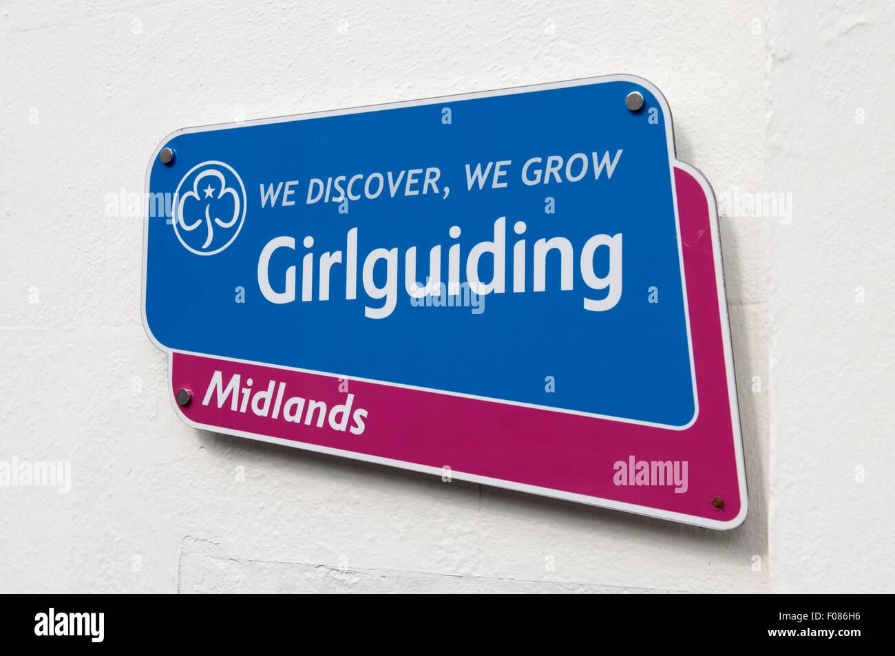 Girl guides hi-res stock photography and images - Alamy