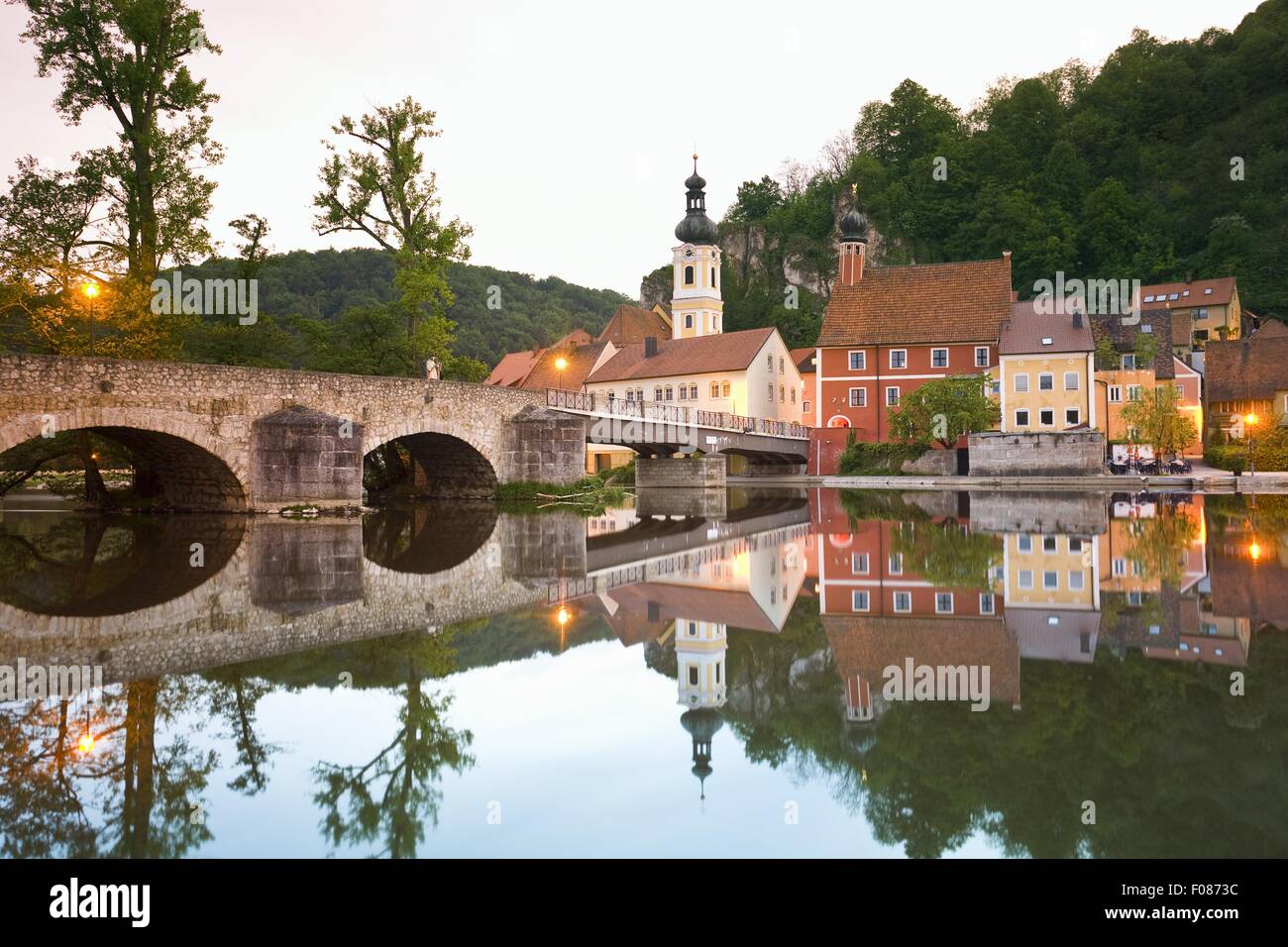 View of bridge, Naab river and medieval village of Kallmunz, Bavaria ...